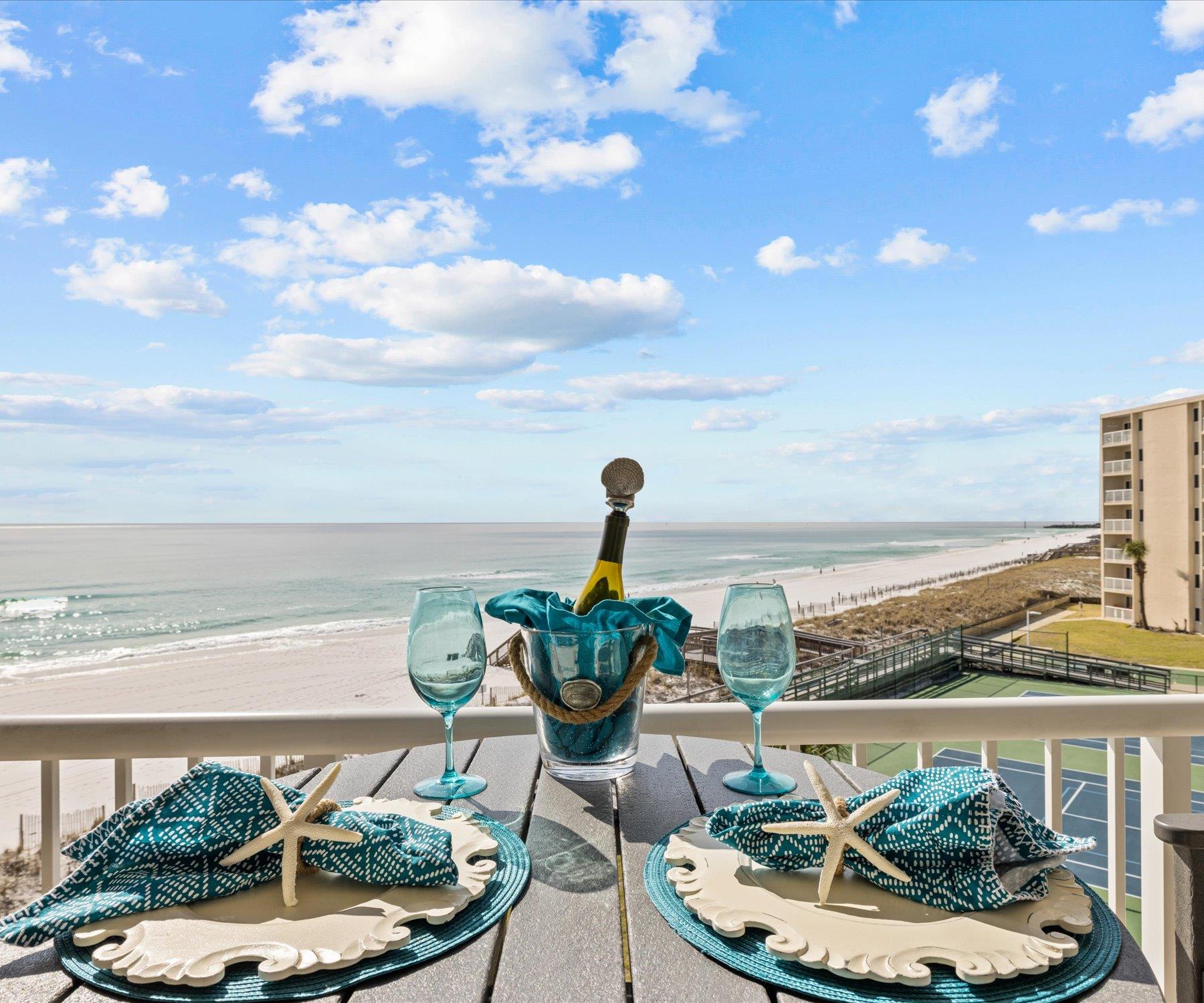 Holiday Surf & Racquet Club