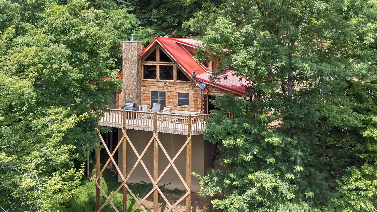 PICTURE PERFECT HIDEAWAY