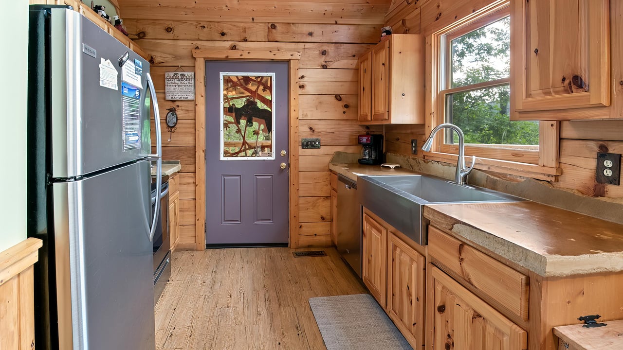 PICTURE PERFECT HIDEAWAY