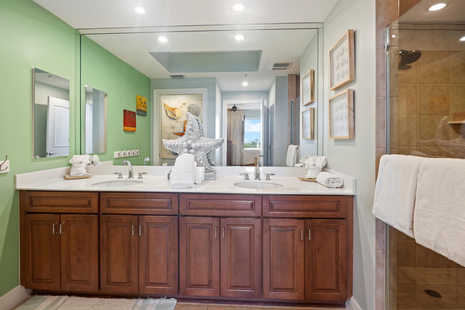 Golf. BEACH. Pool. REPEAT! Experience the Lost Key Lifestyle! Free Golf!!