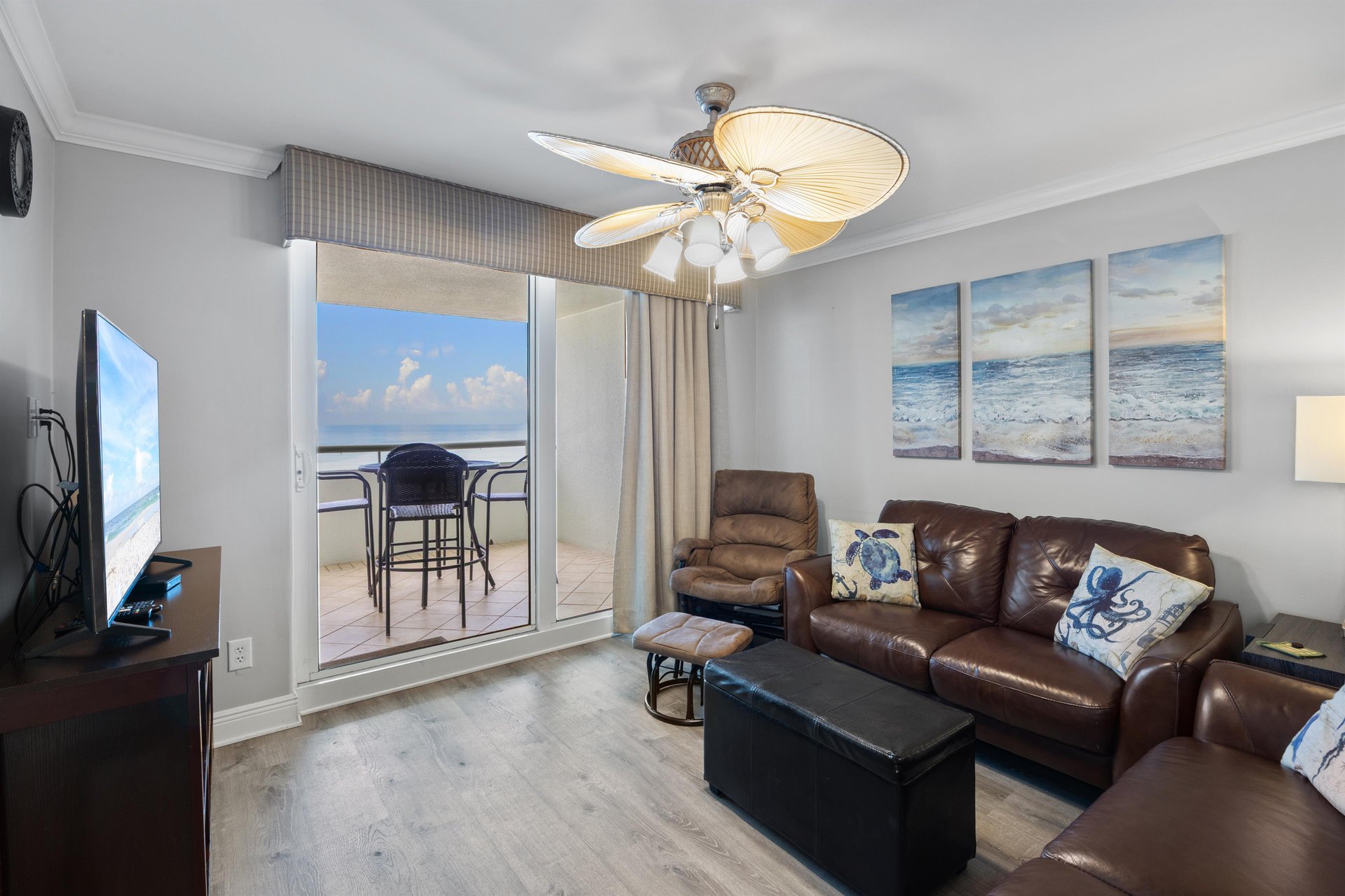 Remarkable Gulf Front Views From This 2 BR, End Unit At Popular Perdido ...