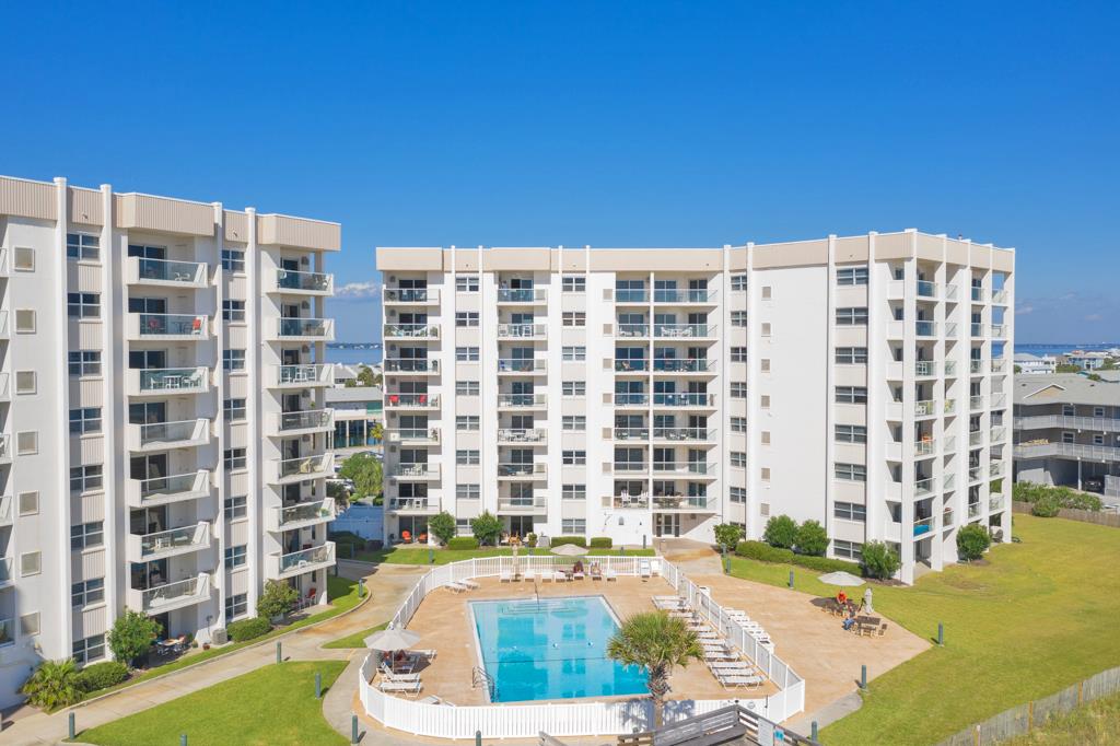 Top Floor, 1 Bedroom, 1 Bath Gulf Front Condo at Regency Towers #807E!
