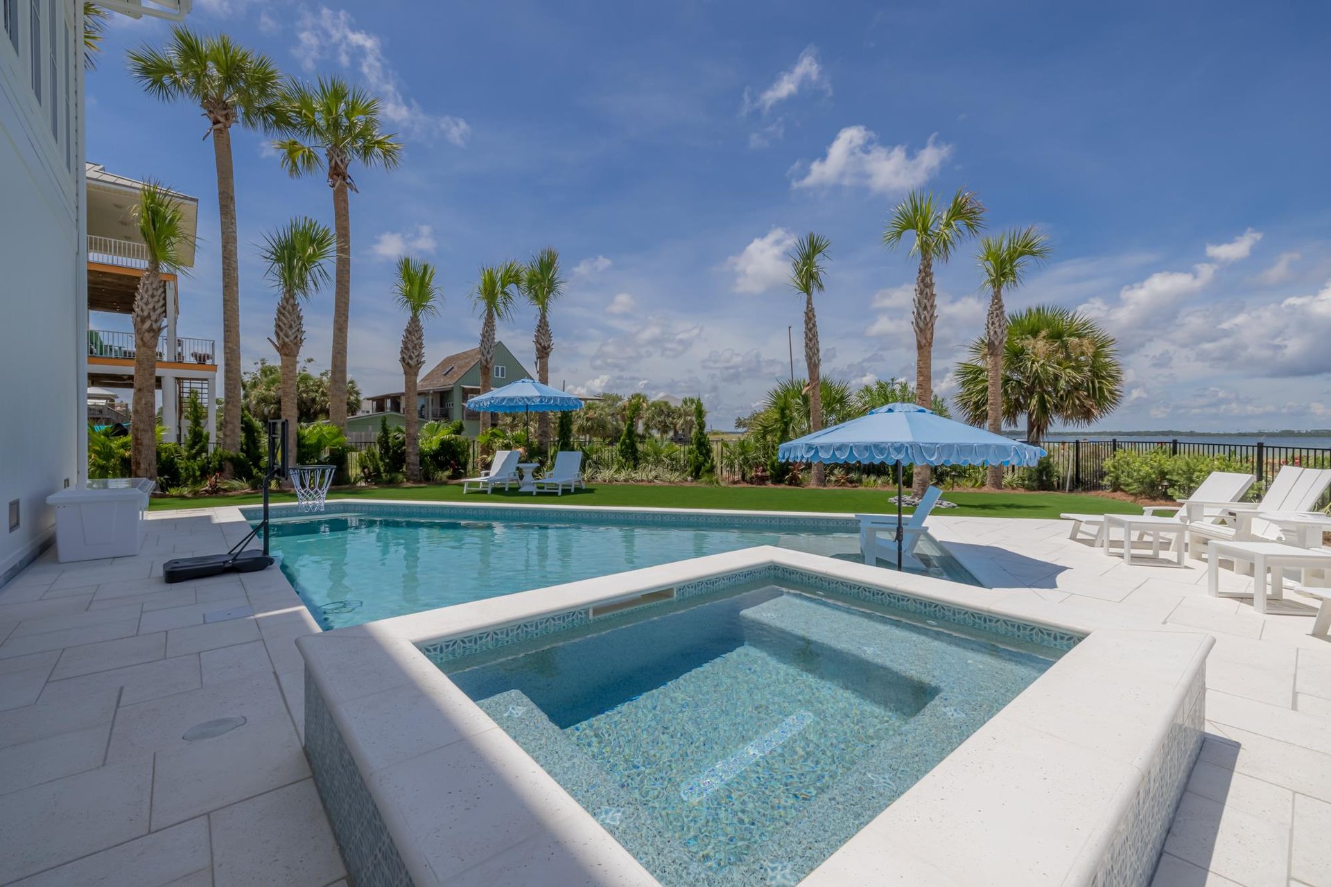 Luxury Sound-View Escape with Private Pool, Hot Tub, and Stunning ...