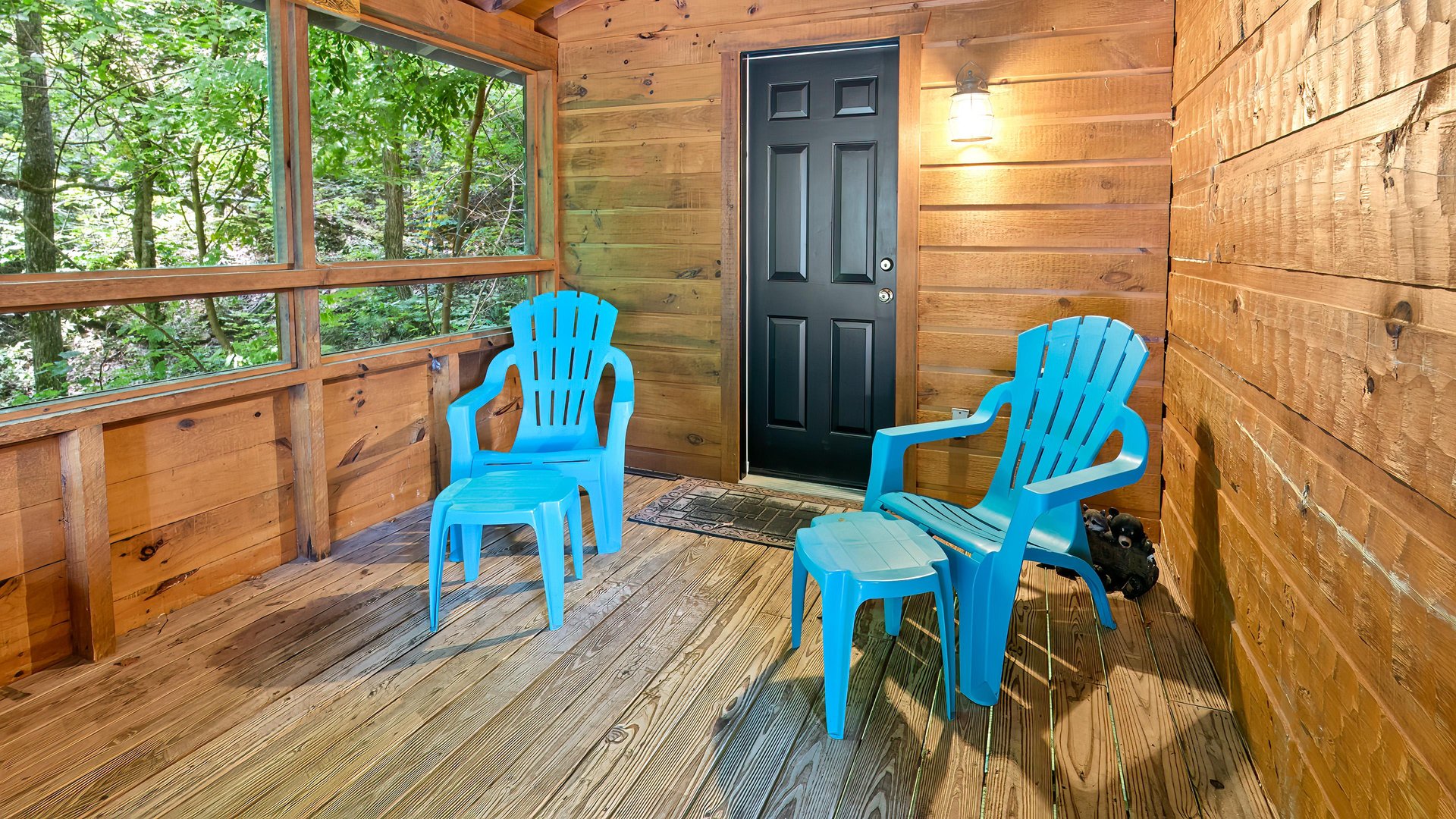 PICTURE PERFECT HIDEAWAY